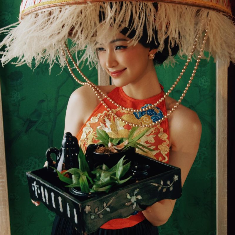 CA SĨ HÒA MINZY - SHOWBIZVIETNAM.VN